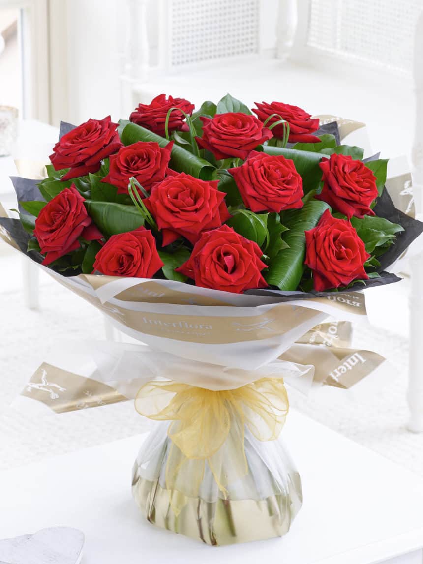 Luxury Long Stem Roses Handtied - 12, 18, 24 - Flower Studio